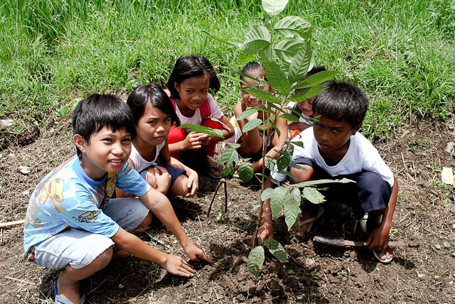 A young hero of the environment | Philippines | World Vision International