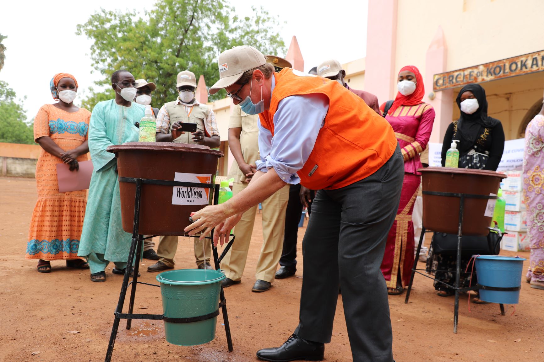 In Mali, World Vision donates prevention kits in the fight COVID-19 in ...