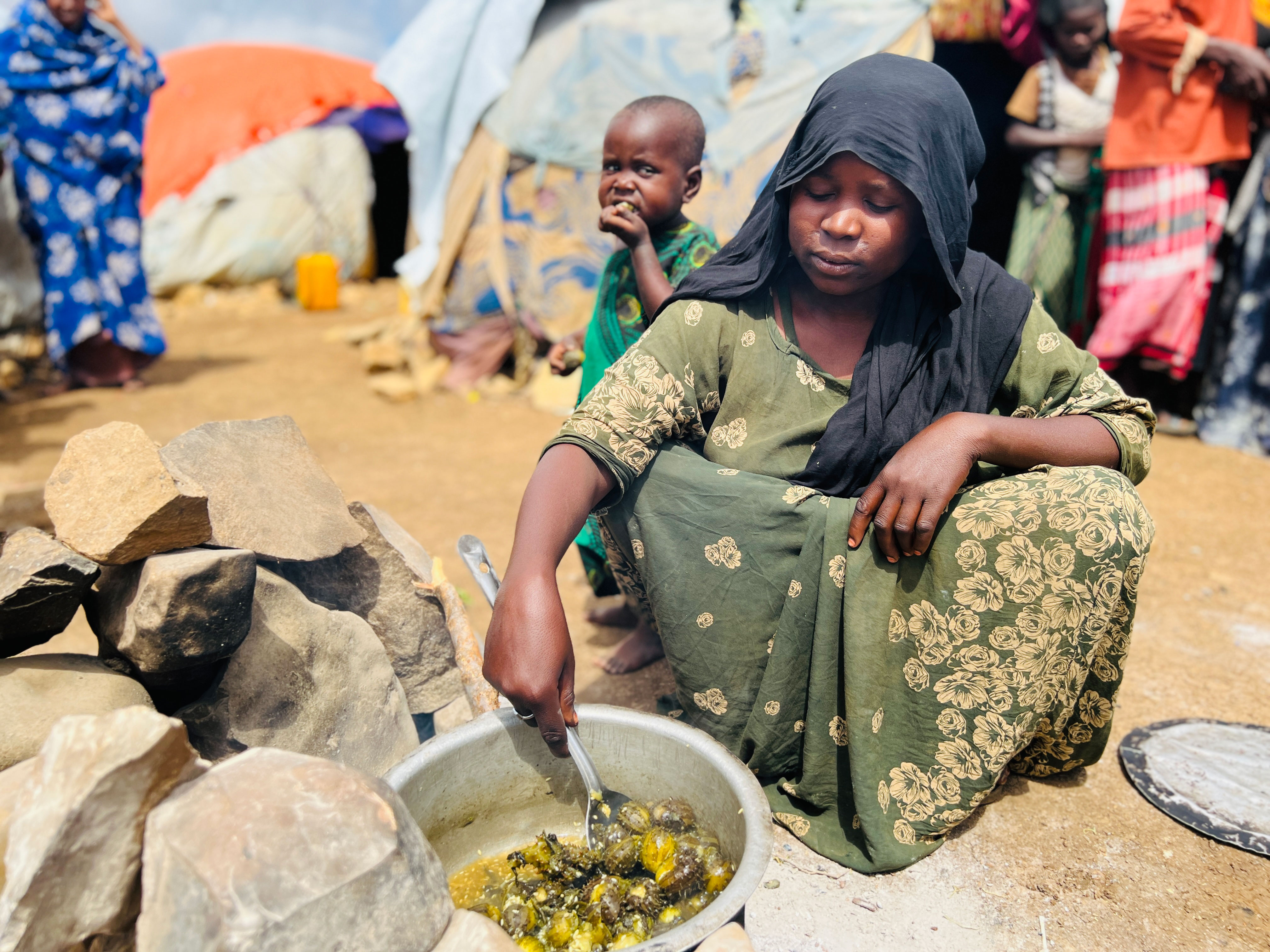 Surviving the drought in Somalia: Parents forced to serve their ...