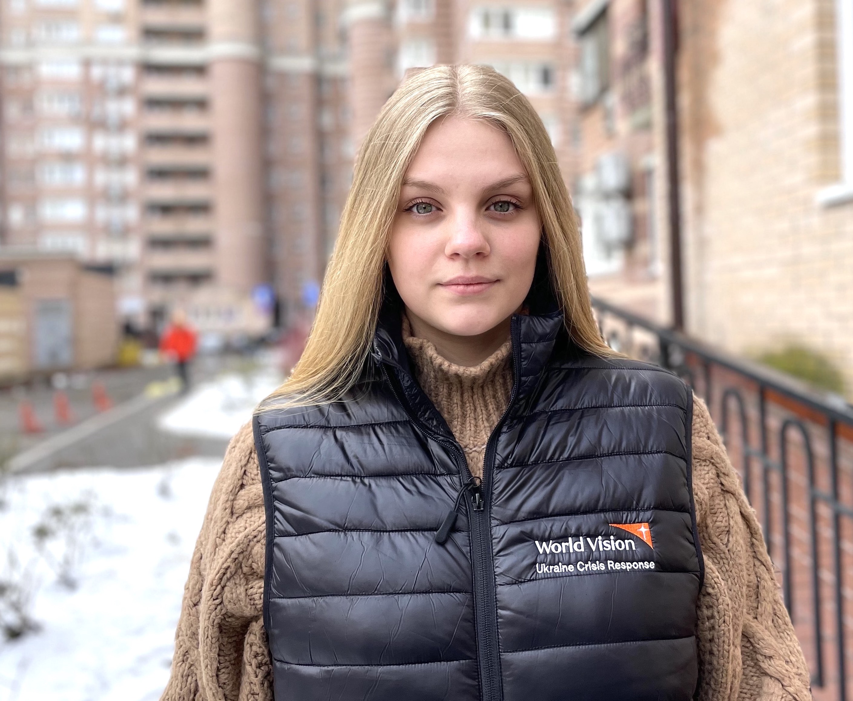 Faced with missile strikes and power cuts, this Ukrainian humanitarian ...