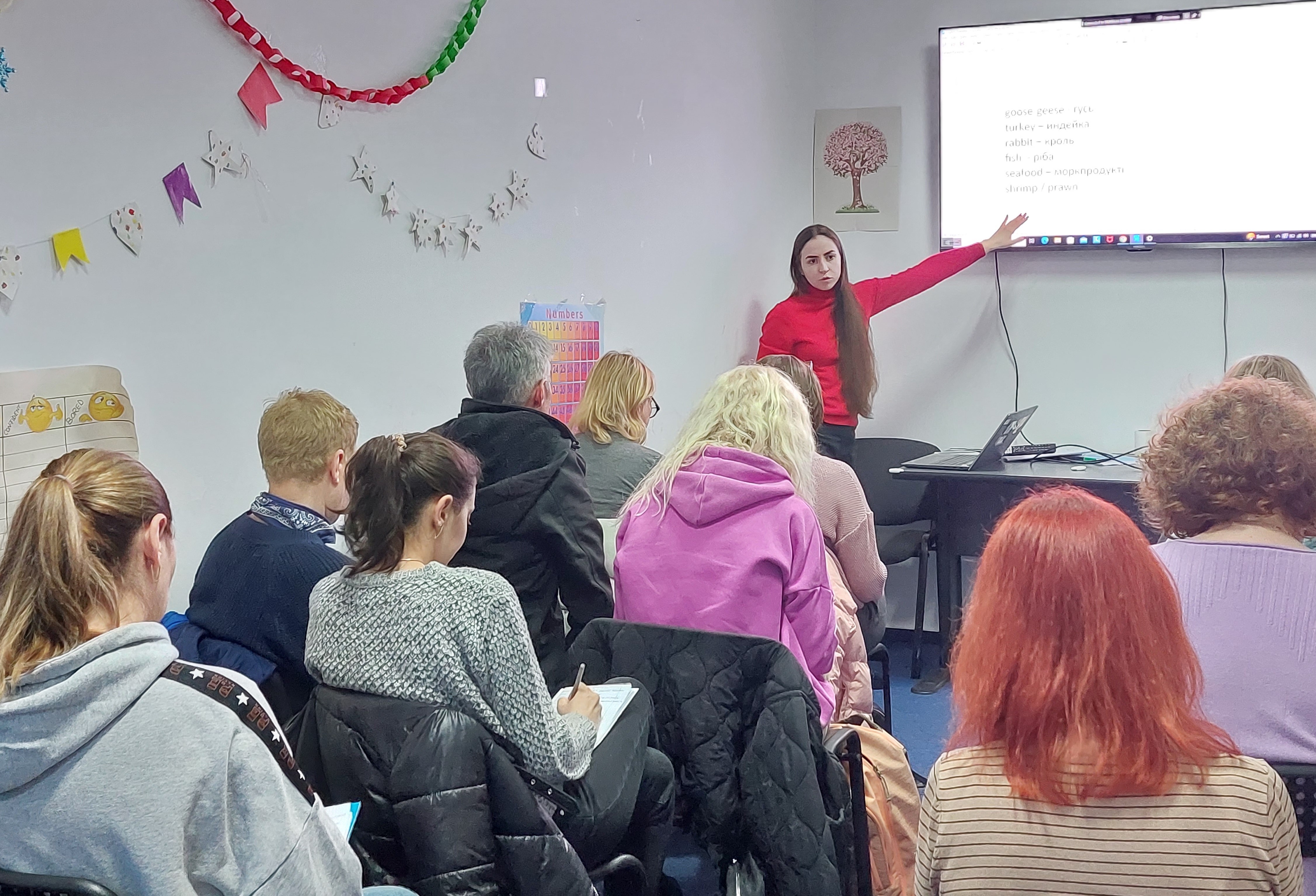 World Vision provides language classes to help Ukrainian refugees ...