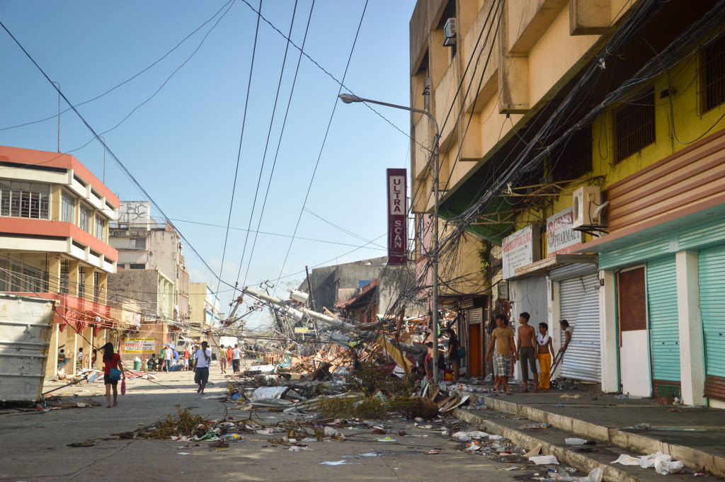From the Ground: Hours After the Storm | Philippines | World Vision ...