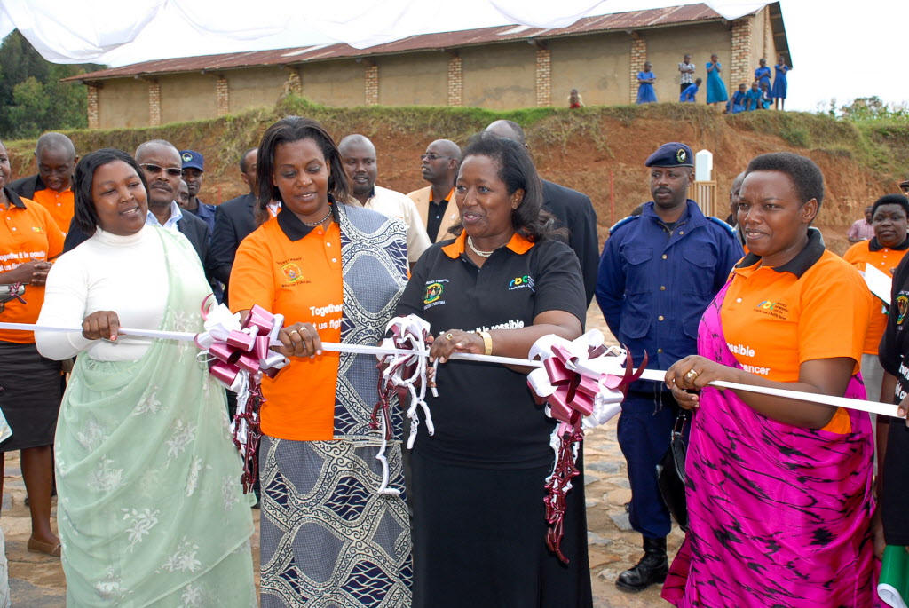 New health centre provides relief to mothers | Rwanda | World Vision ...