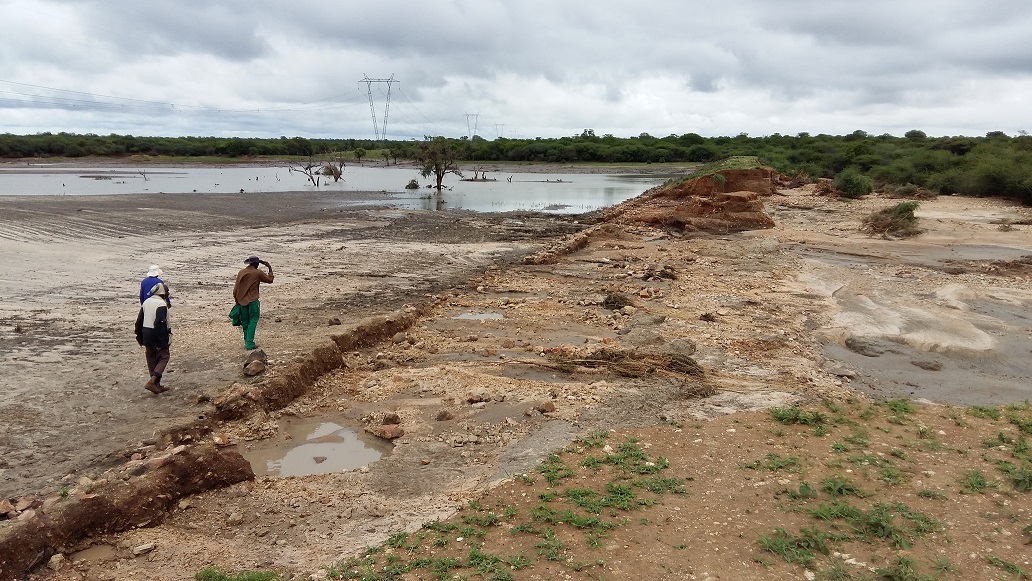 Heavy rains and floods in Zimbabwe destroy dams and irrigation ...