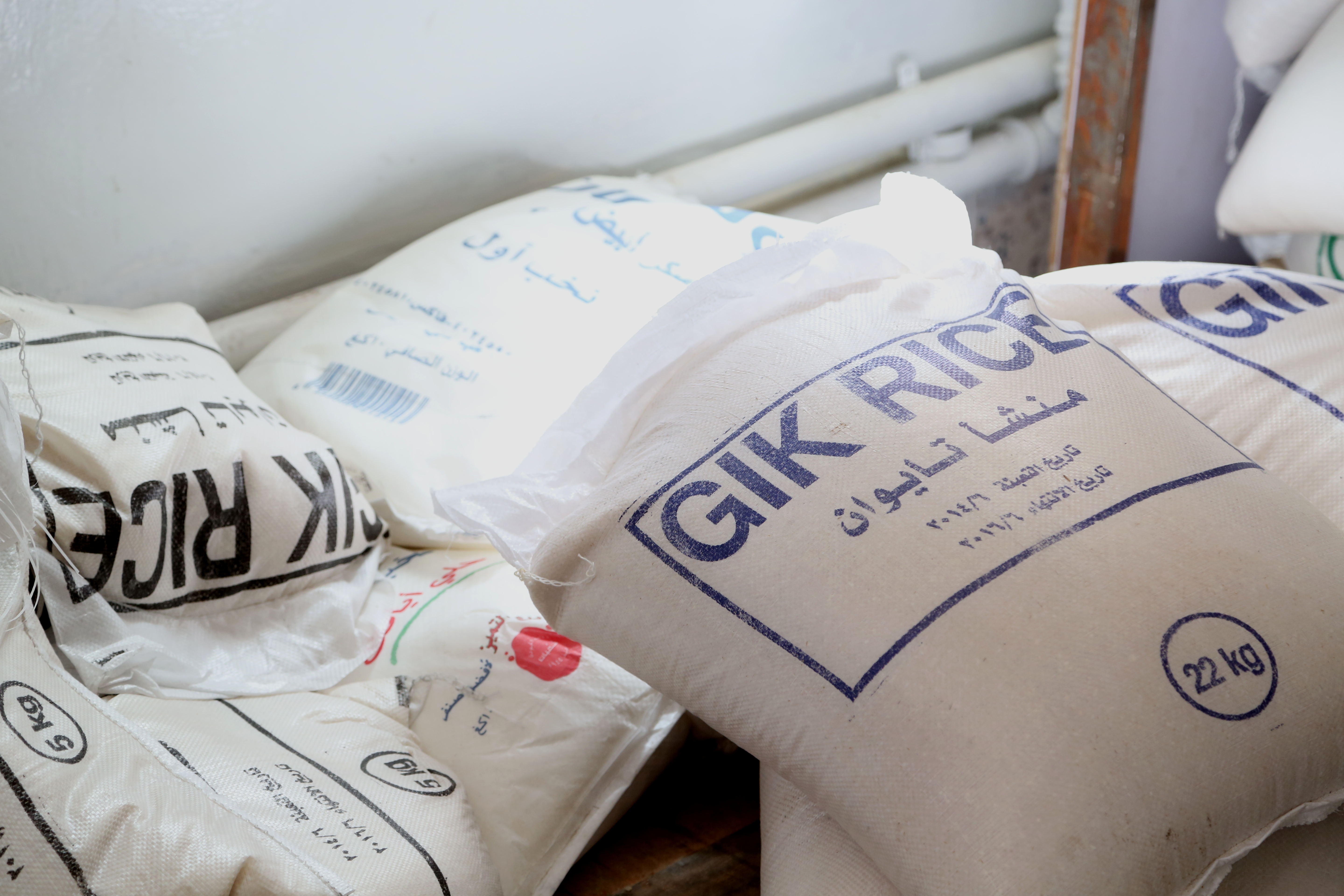 Rice … A basic meal for Jordanians in need | World Vision International