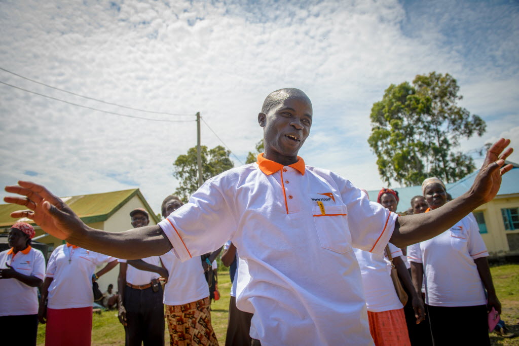 A Community Health Volunteer Brings Hope to a Mother and Her Newborn ...