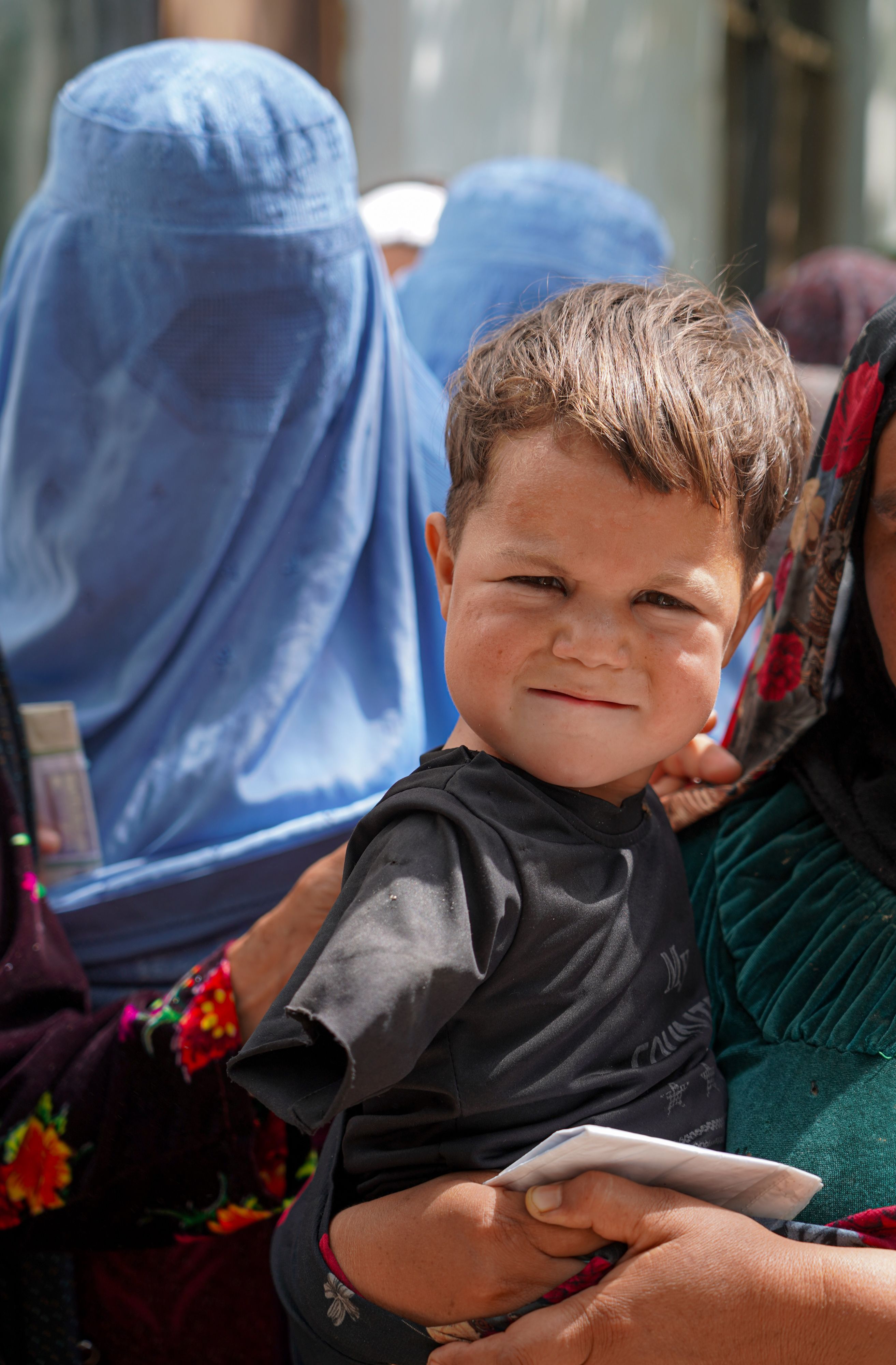 Afghan children trapped between hunger and child labour amid aid cuts ...