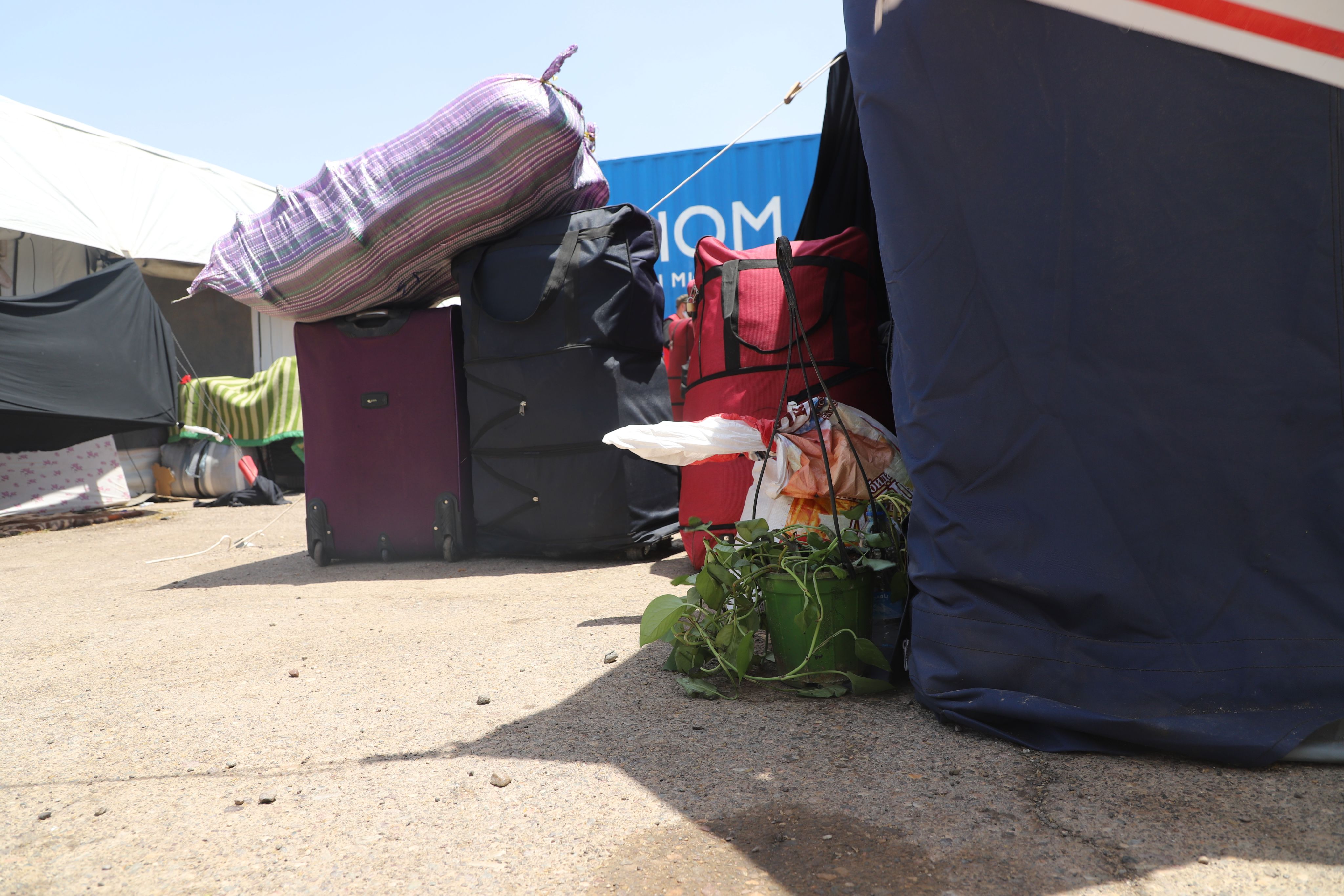 Afghan Returnees from Iran are Welcomed by Heat, Hunger, and ...