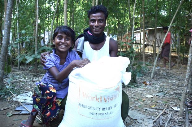 World Vision delivers aid to Bangladesh refugees fleeing violence in ...