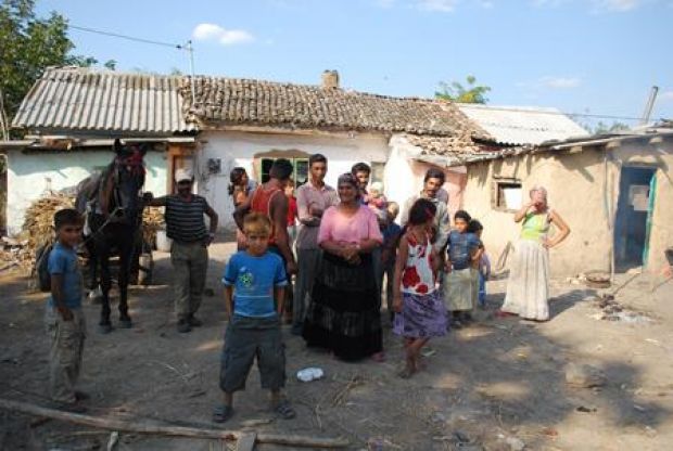 Inside a Roma community... | World Vision International